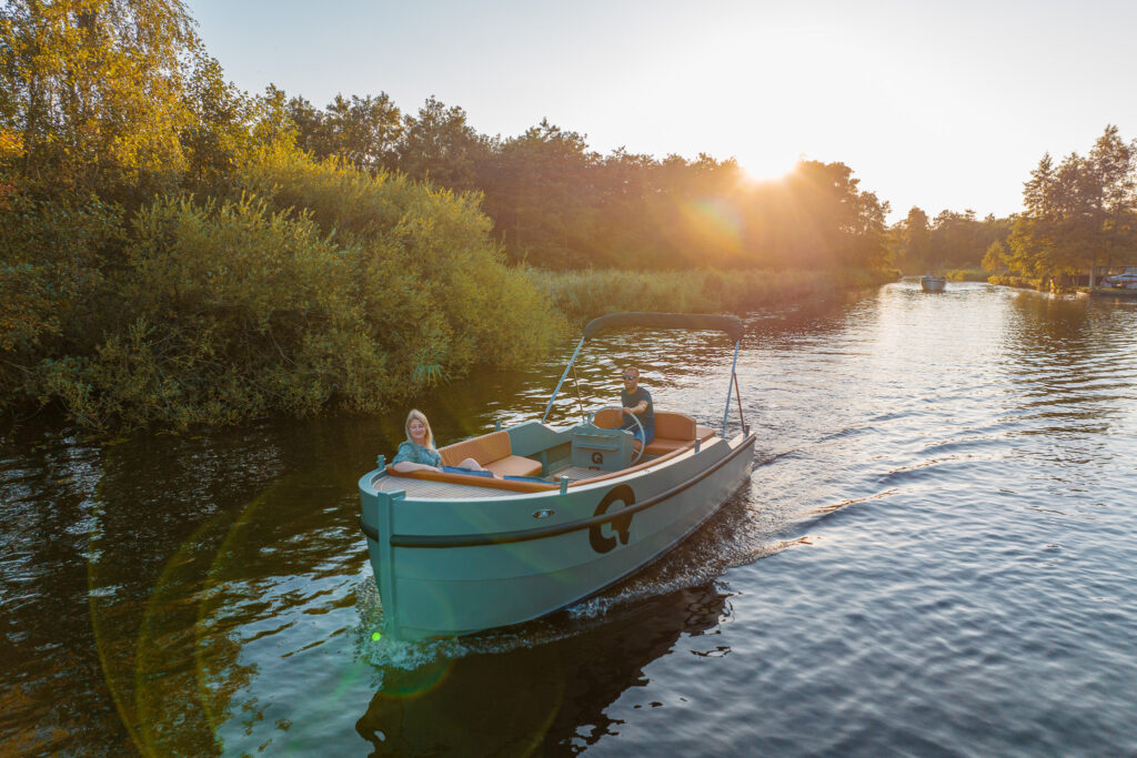 Brochure - Qrafter Boats